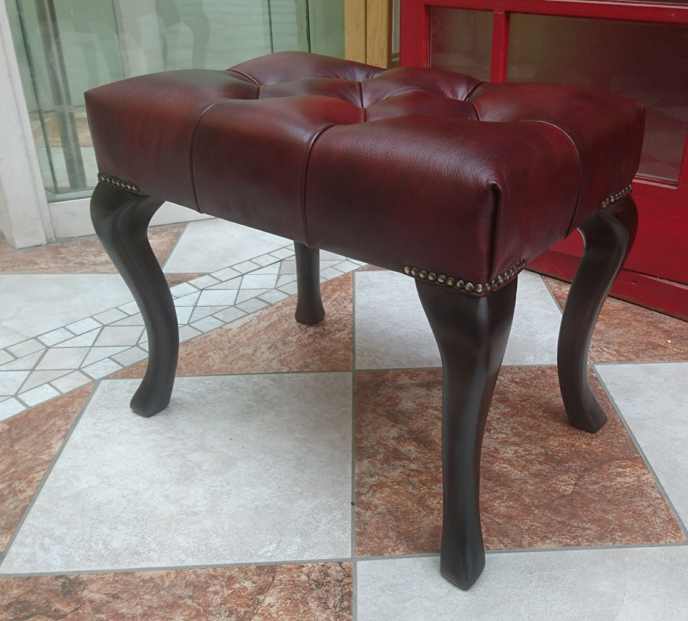 Chesterfield Cambridge Hocker 40x60 Antikrot (A7)