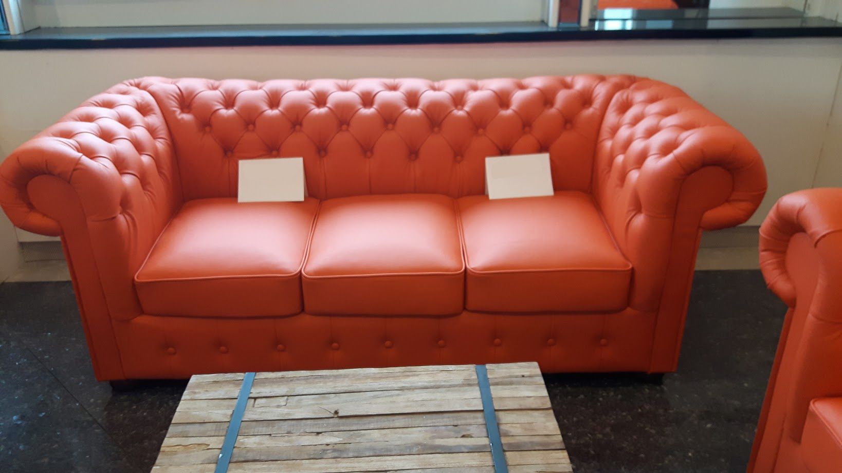 Classic 311 Orange Chesterfield Garnitur